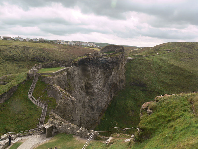Tintagel Castle: Discover the Legend of King Arthur - 万博官网网页版首页